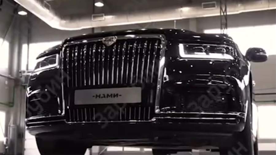 Мантуров анонсировал рестайлинг Aurus в 2026 и 2030 годах | Новости авто | Известия | 05.05.2024